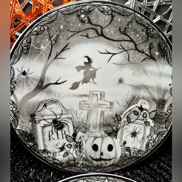 eaton fine dining | Holiday | Set Of 4 Halloween Fine Dining Plates ...
